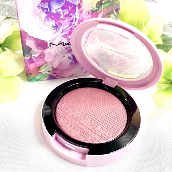 MAC Cosmetics | Makeup | Mac Extra Dimension Skinfinish Royal Flush ...